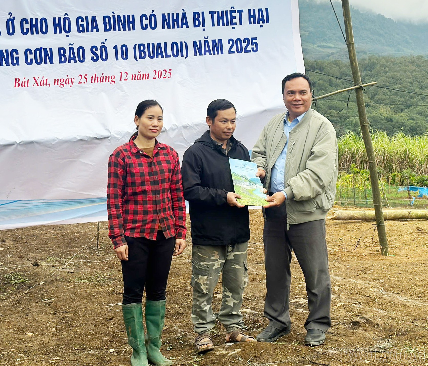 Bat Xat begins construction of houses for families affected by Typhoon ...