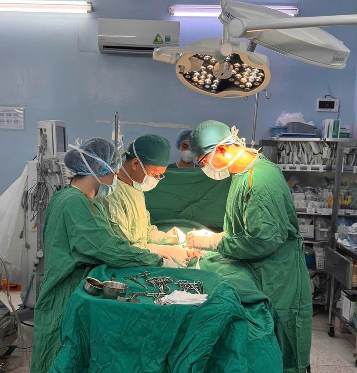 A 14-year-old boy lost a testicle after arriving at the hospital too ...