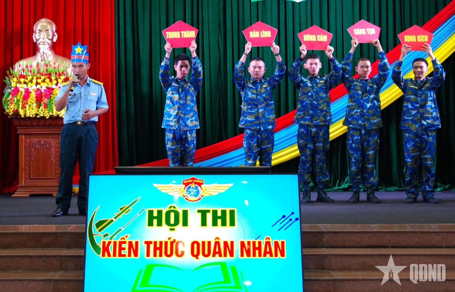 The 377th Division held the final round of the Military Knowledge Contest.