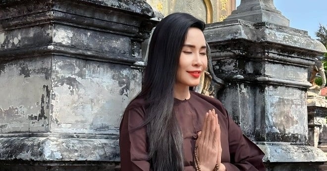 Unforgettable image of singer Thuy Hang who just passed away at the age ...