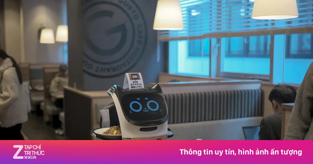 Unique cat-eared robot serving restaurant in Japan