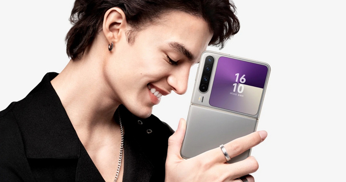 Huawei launches its most unique flip smartphone yet