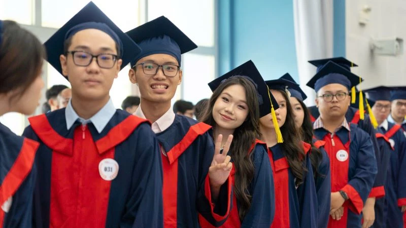 Vietnam-Germany University organizes graduation ceremony and opening ...