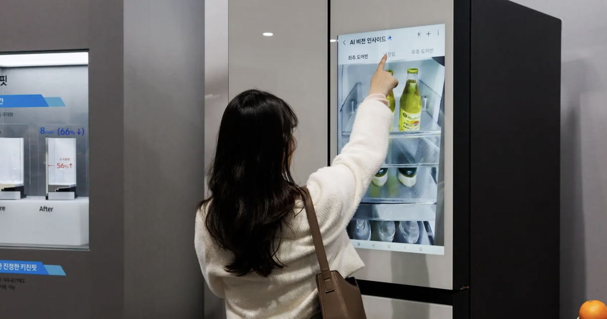 Samsung refrigerator helps find lost phones