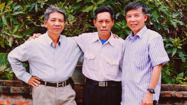 The "Three Scouts" planted the flag of victory on the Saigon Army ...