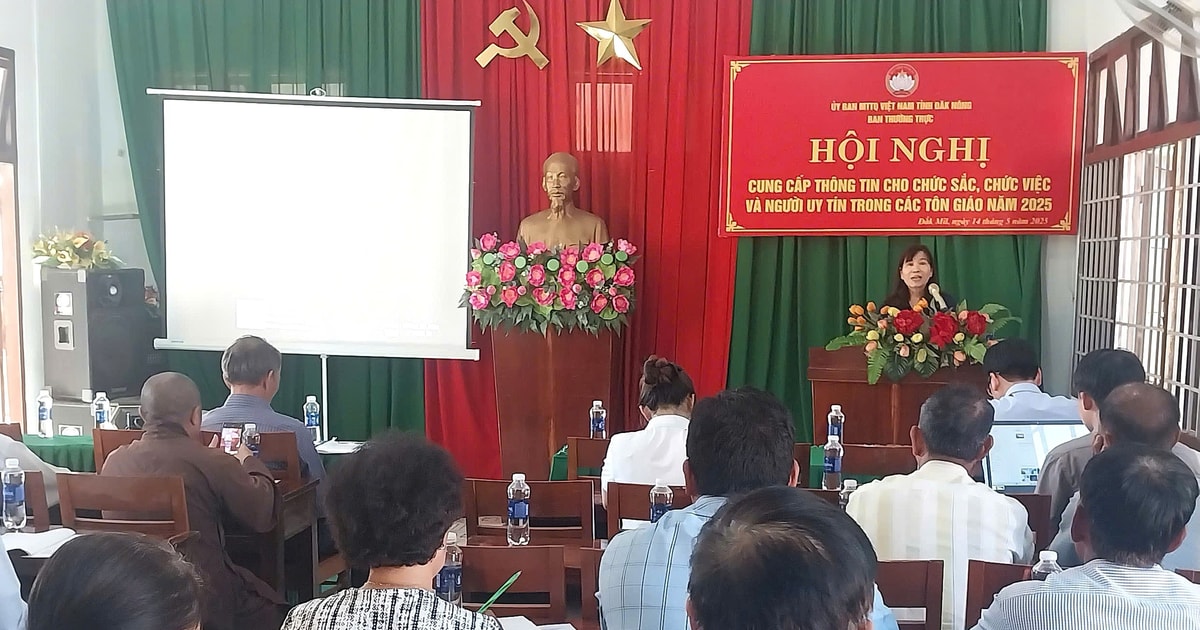 Dak Nong provides information for dignitaries, officials, and ...