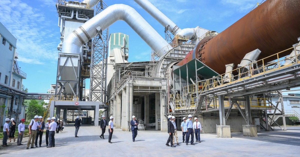 Tan Thang Cement saves 80 billion VND/year thanks to generating ...