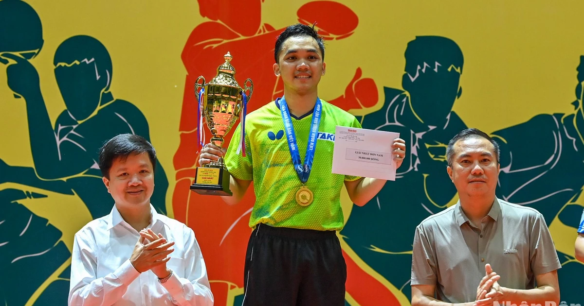 Dinh Anh Hoang: First Men's Singles Champion | Victory - Americano Sports
