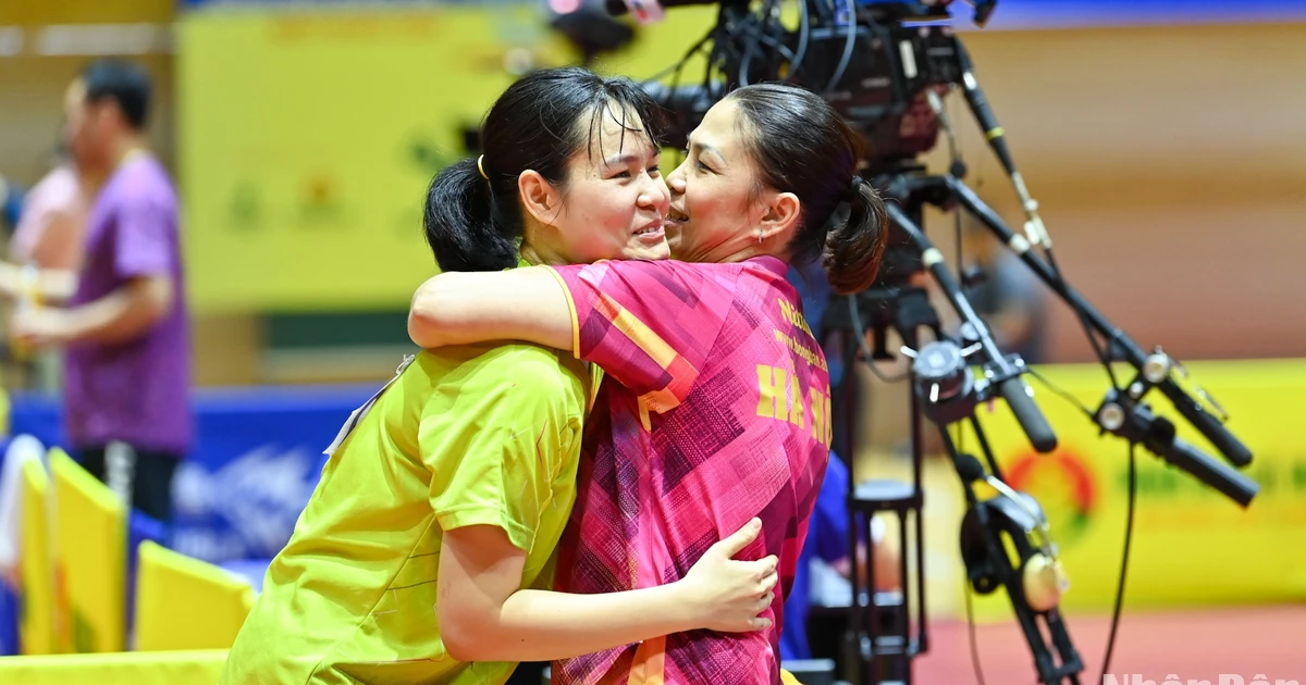 [Photo] Tennis player Nguyen Thi Nga won the women's singles championship after many years of ...