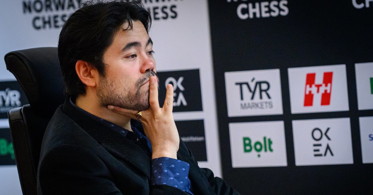 Hikaru Nakamura bat Magnus Carlsen après le match Armageddon aux ...