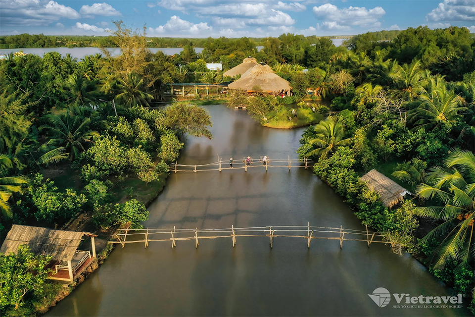 Discover 2 great eco-tourism destinations in Ben Tre this summer: Hai ...
