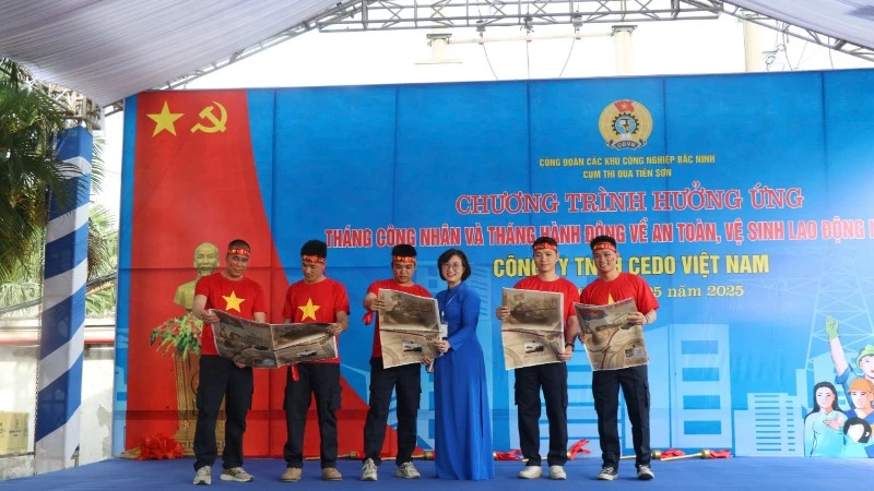 Special supplement of Nhan Dan Newspaper to Bac Ninh workers