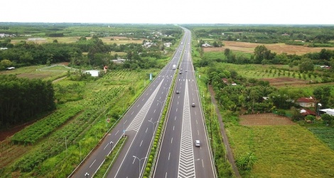 Deploying investment in construction of 124.13 km of Gia Nghia - Chon Thanh expressway