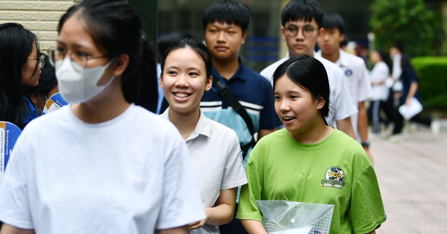 1 vs 22 to get into grade 10 English major at Pedagogical High School