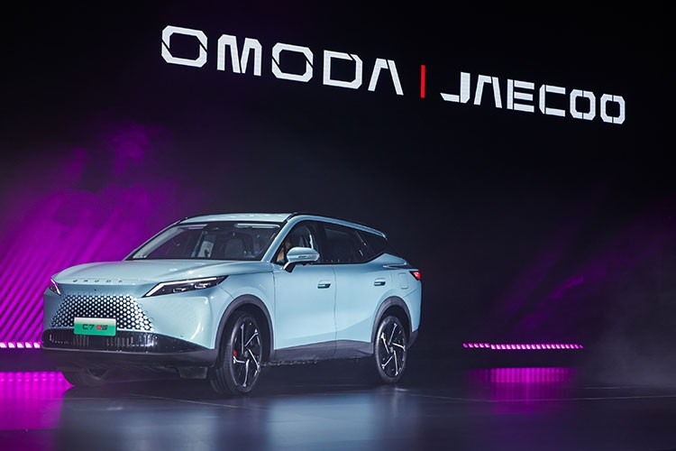 Gas-efficient Omoda C7 is coming to Vietnam, competing with BYD Sealion 6?