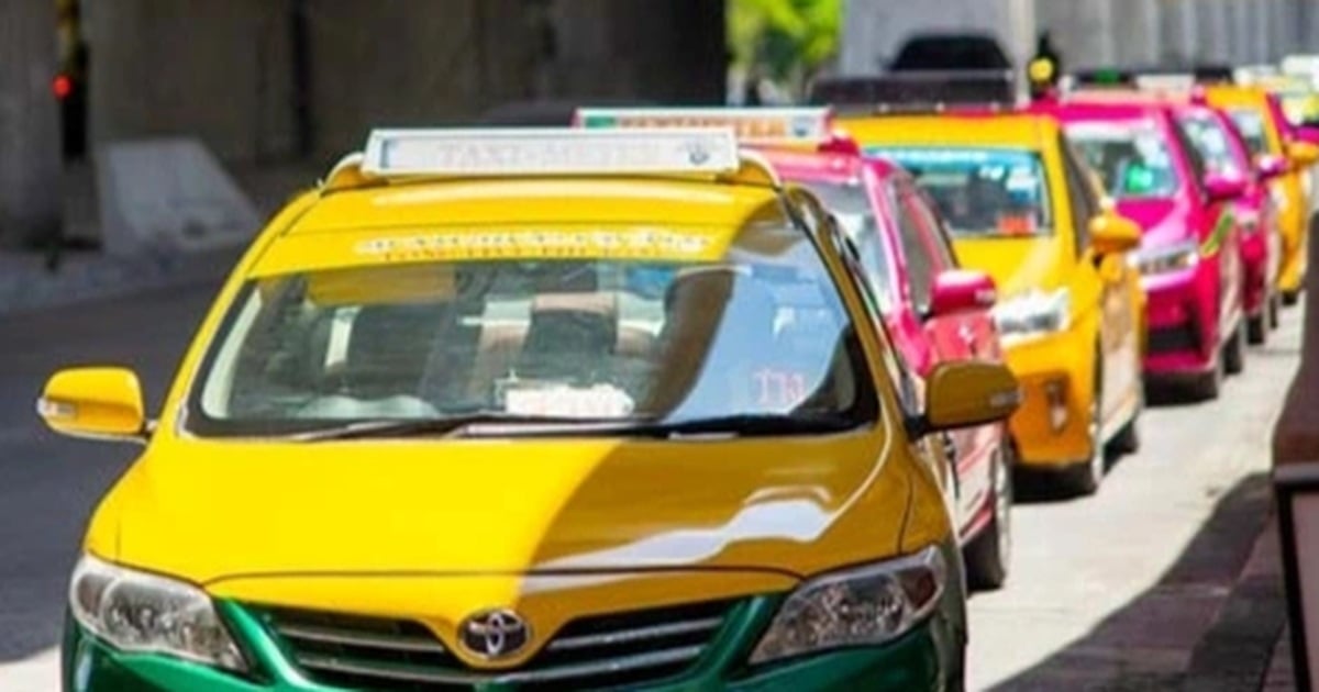 Unable to "overcharge" the customer, the taxi driver kicked the ...
