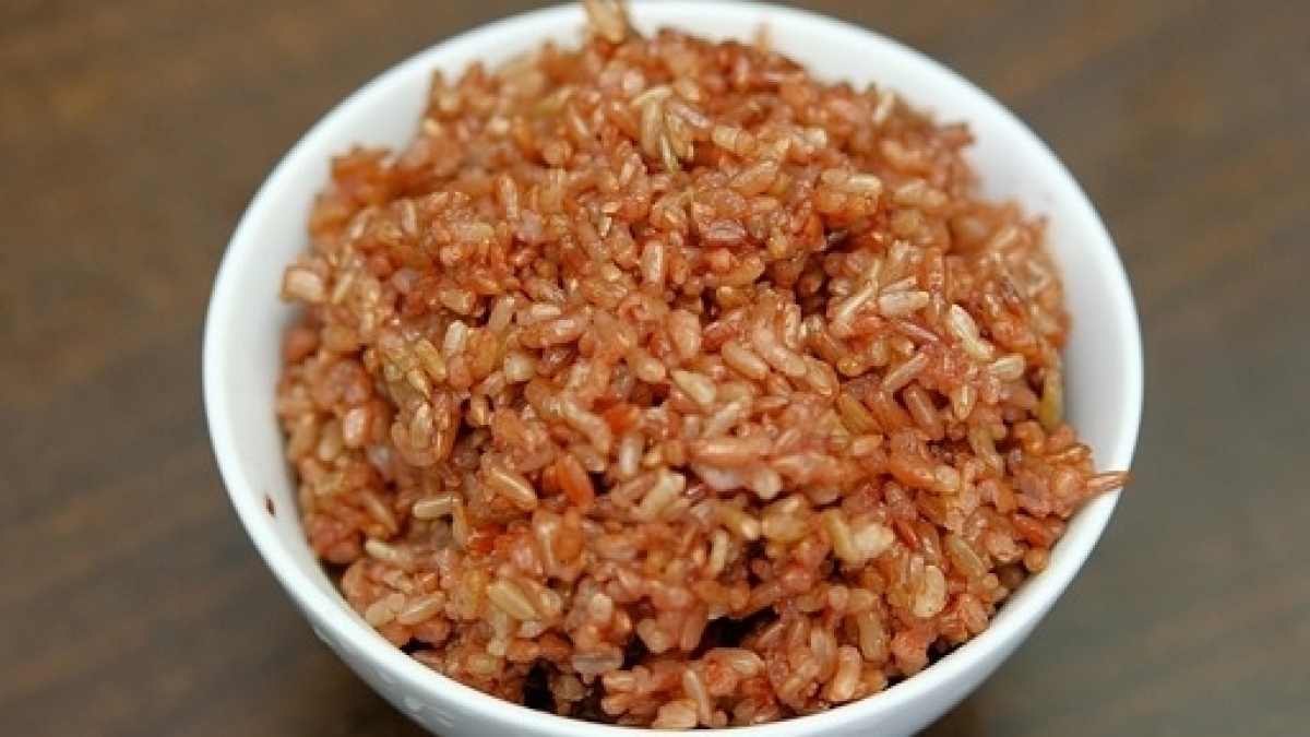 Comment manger du riz brun pour perdre du poids sans se sentir rassasié