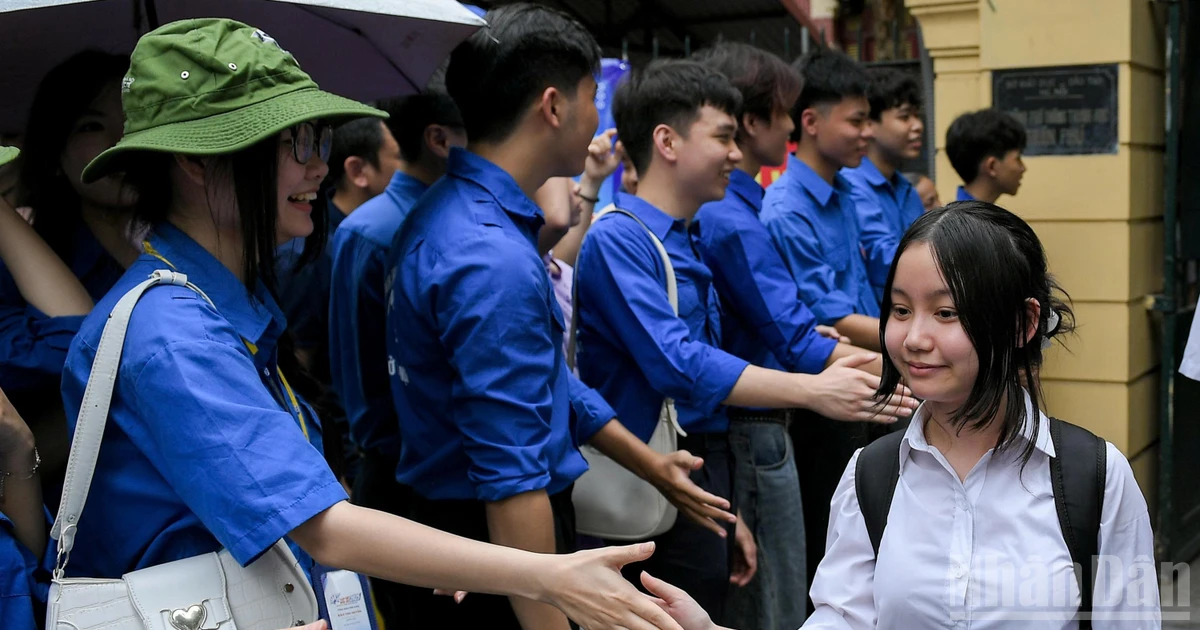 ข้อสอบวรรณคดีชั้นม.4 ของฮานอย: สร้างสรรค์แต่ใกล้เคียงและอยู่ในความสามารถของนักเรียน