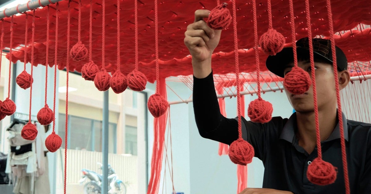 Creamos a partir de la naturaleza, teñiendo telas a partir de plantas ...