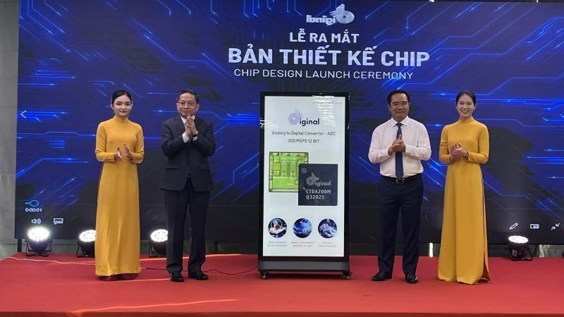 Launching the first ADC chip invented by Vietnamese