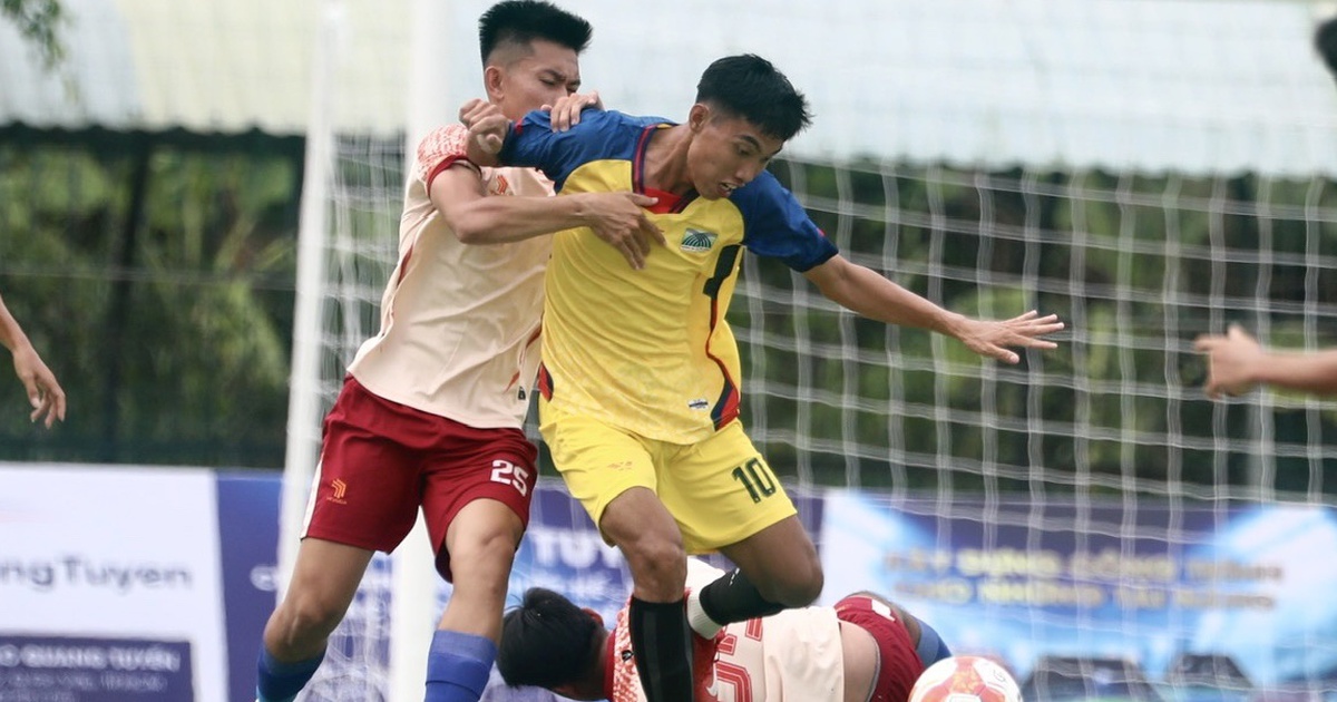 Huynh Quoc Cuong. Phan Thanh Binh inspires students of Dong Thap University