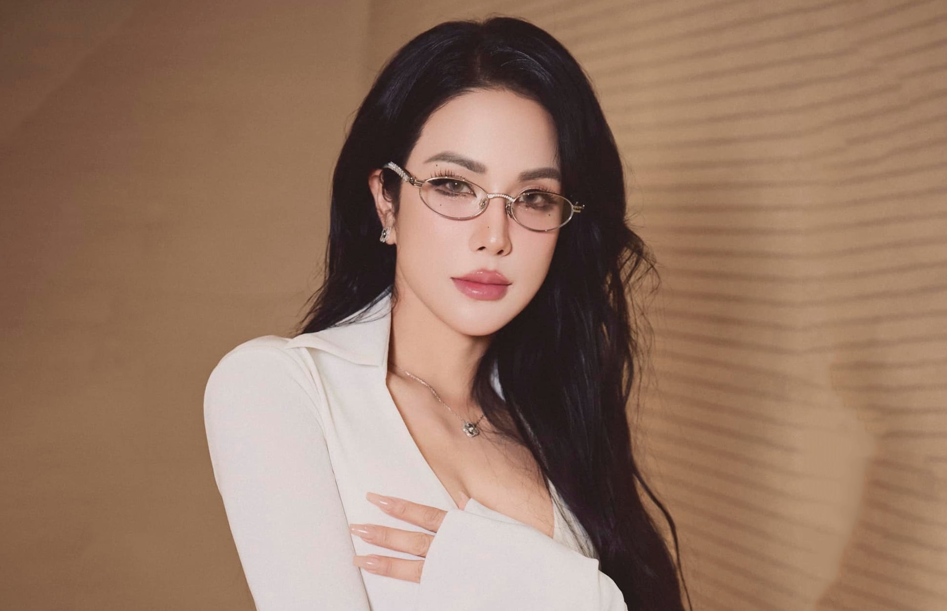 Diep Lam Anh responds to rumors of being arrested for using banned substances