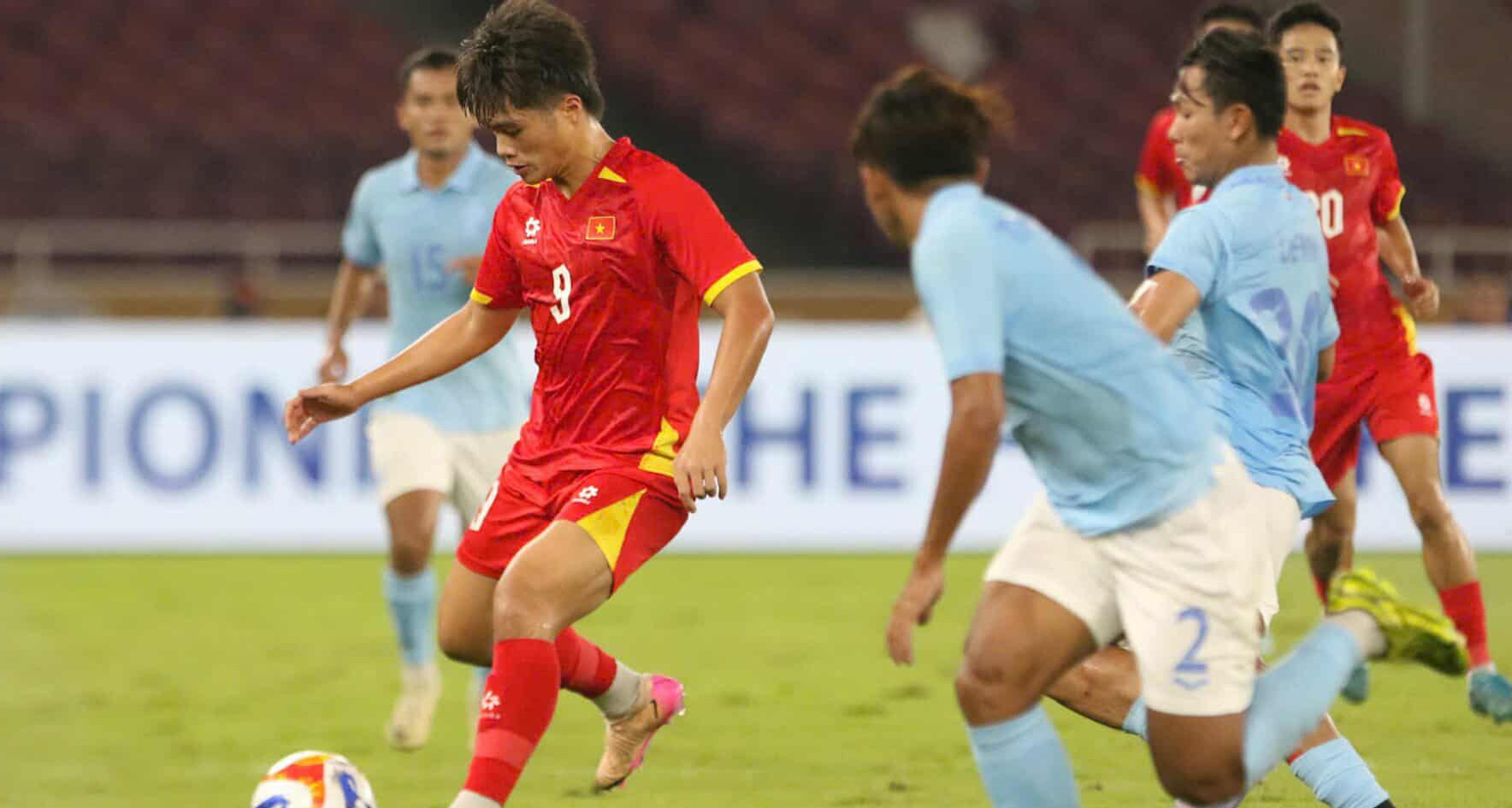 Highlights U23 Việt Nam 2-1 U23 Campuchia: Lý Đức, Đình Bắc tỏa sáng