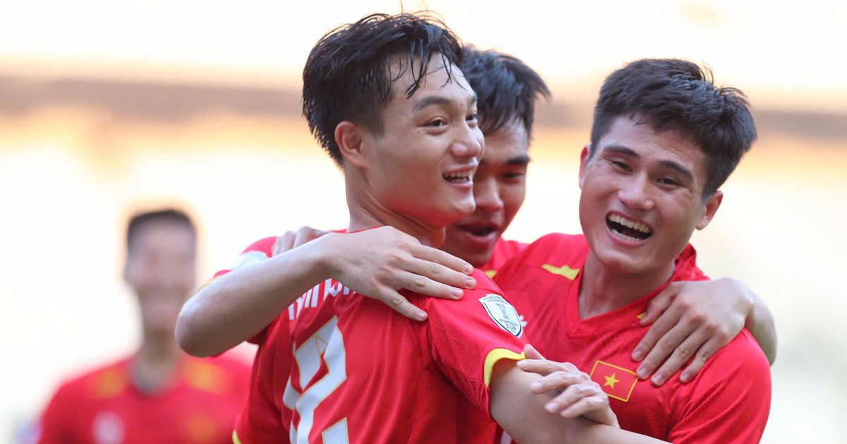 เวียดนามตามหลังเอาชนะฟิลิปปินส์ U23 เข้ารอบชิงชนะเลิศฟุตบอลชิงแชมป์เอเชียตะวันออกเฉียงใต้ U23 ปี ...