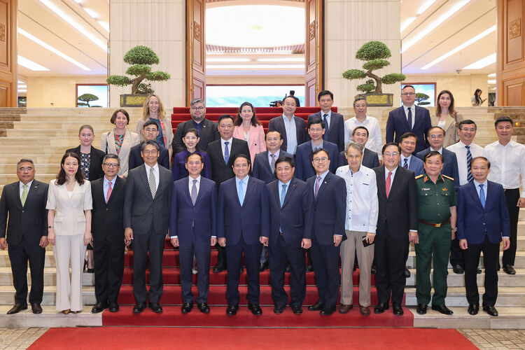 Announcing the decision to establish the APEC 2027 National Committee