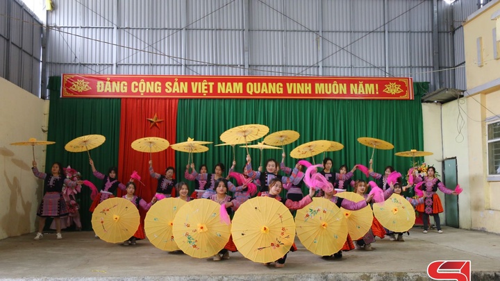 Lighting up the grassroots arts movement