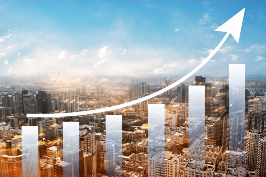 Vietnam's economy in the first 6 months of 2025 'goes against the trend ...