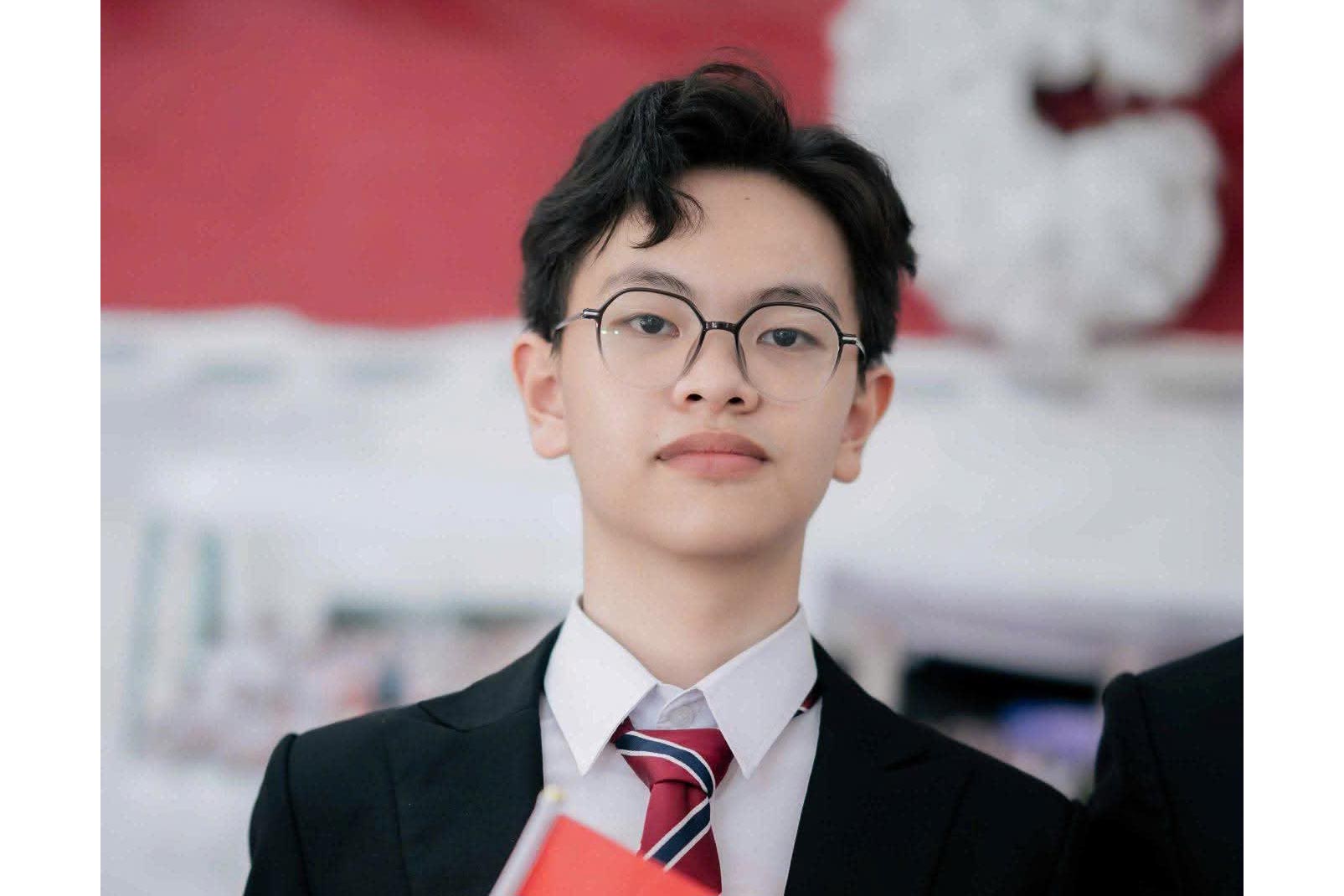 The dream of becoming a prosecutor of the valedictorian of A00 Dong Nai