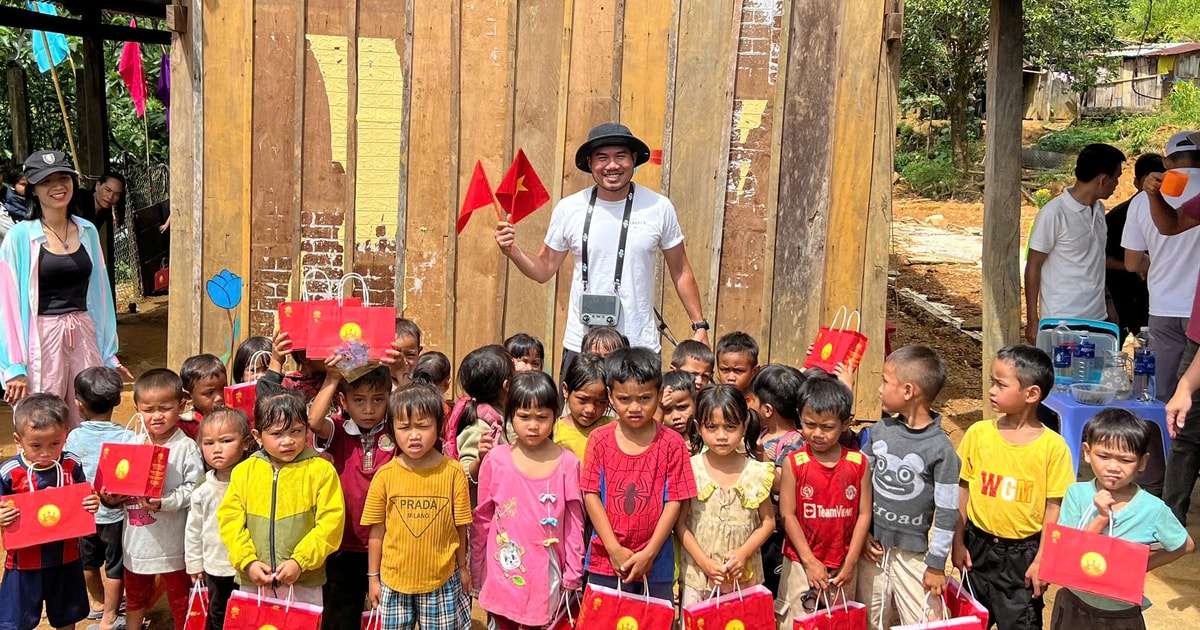 Organizando el programa "Conectando el amor - Uniendo manos para construir la frontera" en la ...