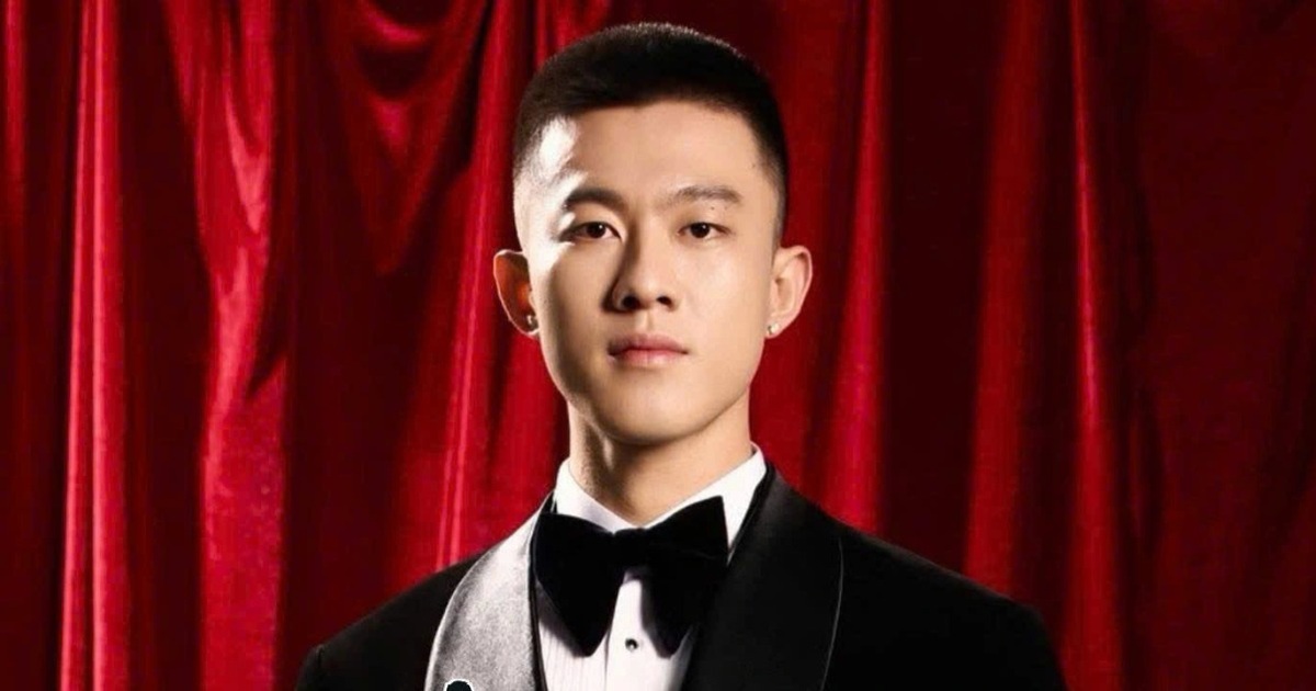 Doan Cong Vinh reached the top 10 at Mr. International and will compete ...