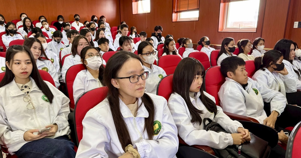 Le Lam Dong Medical College inaugure sa nouvelle année universitaire.