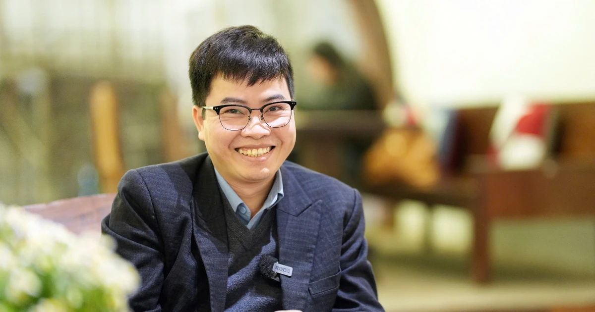 Young scientist with AI breakthrough in smart medicine