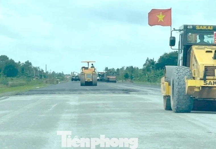 L'autoroute Can Tho-Ca Mau est en pleine course pour progresser et la ...