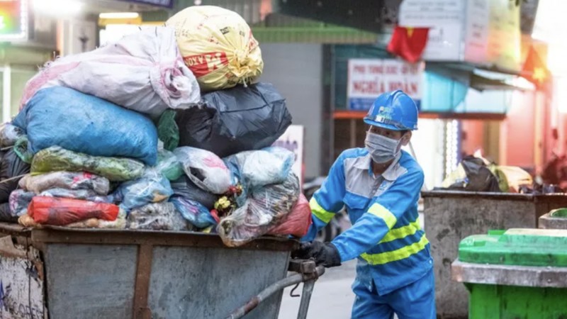 Research on adjusting prices for household waste collection services ...