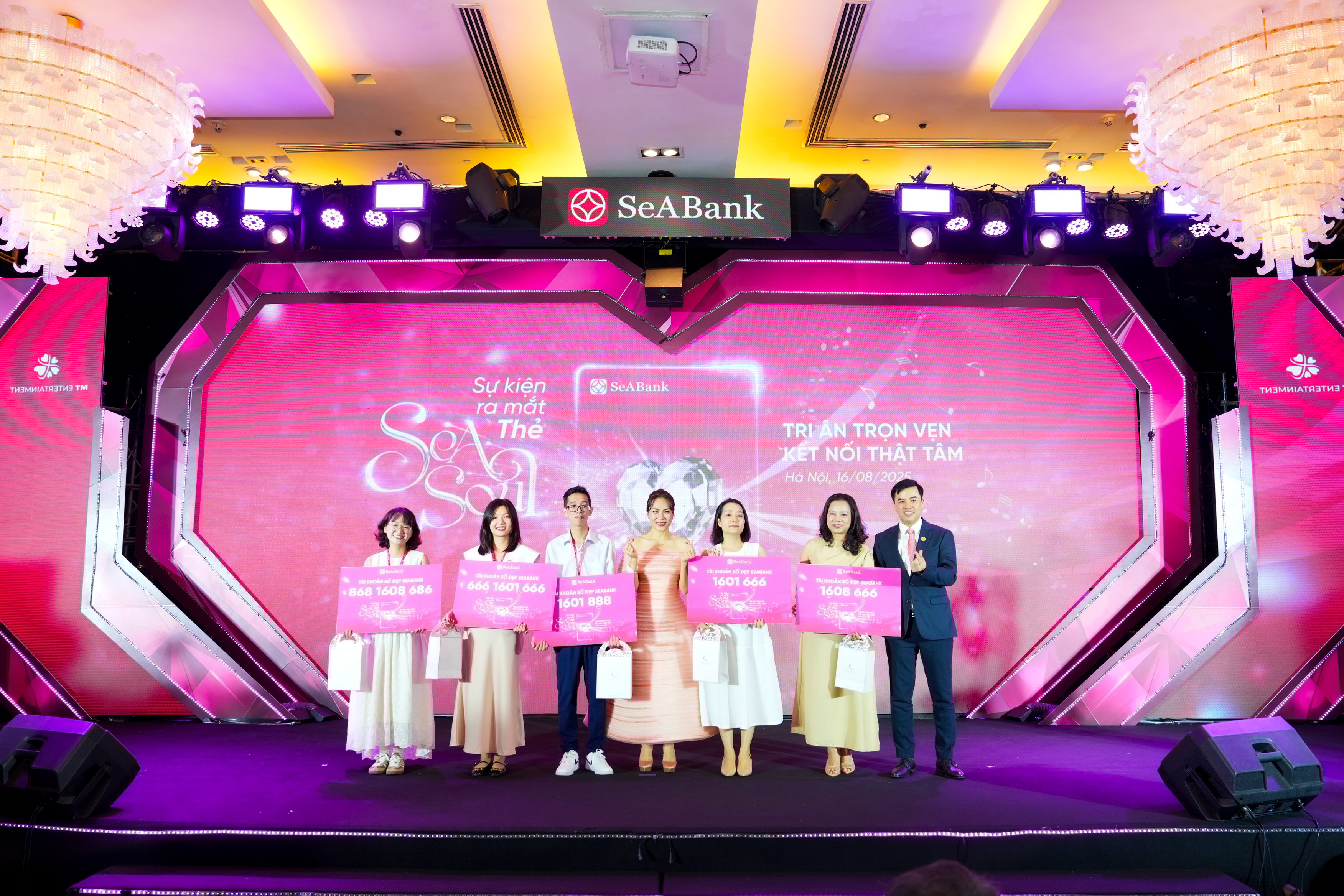 Descubra el atractivo de SeASoul: la tarjeta Visa 2 en 1 marca la combinación especial entre ...