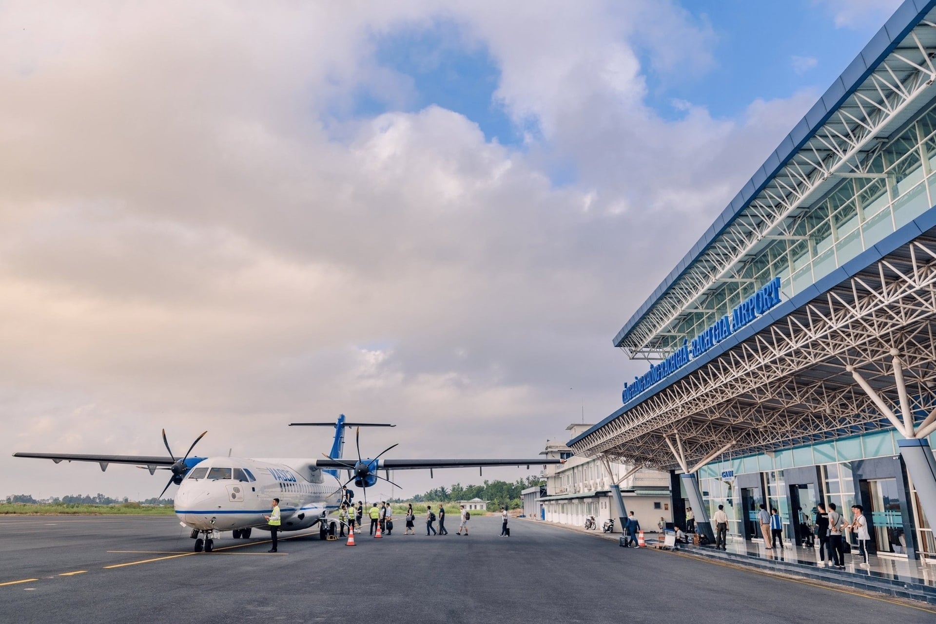 Plan to upgrade Con Dao Airport to level 4E: To accommodate large ...