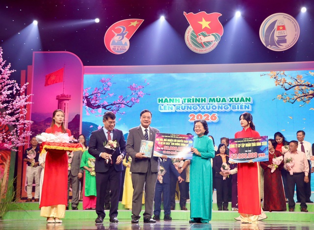 উপকূলীয় এবং দ্বীপ অঞ্চলের সম্প্রদায় এবং মানুষের সাথে দায়িত্ব ...