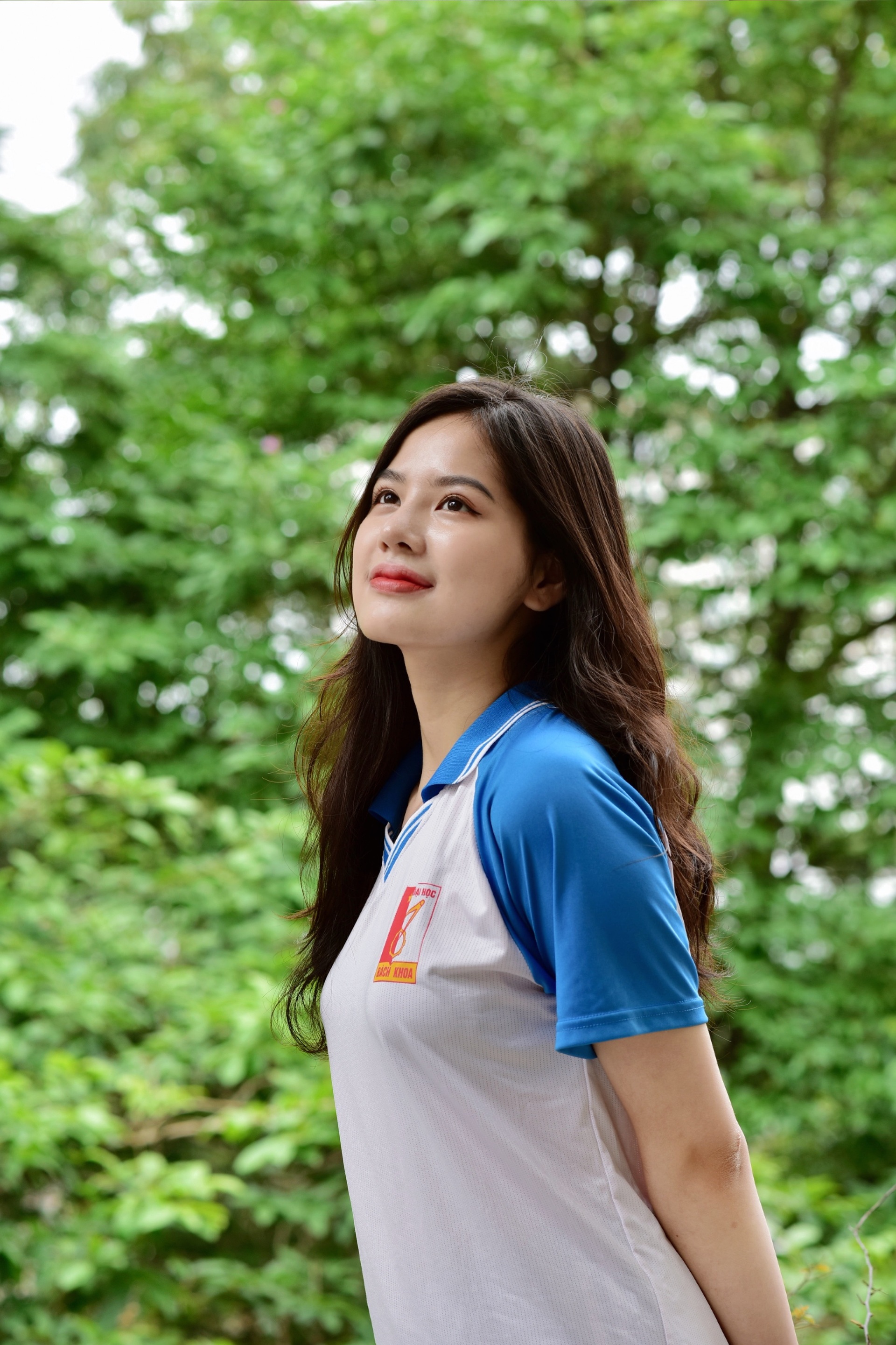 A 1.7m tall engineering student confidently showcases her intellectual ...