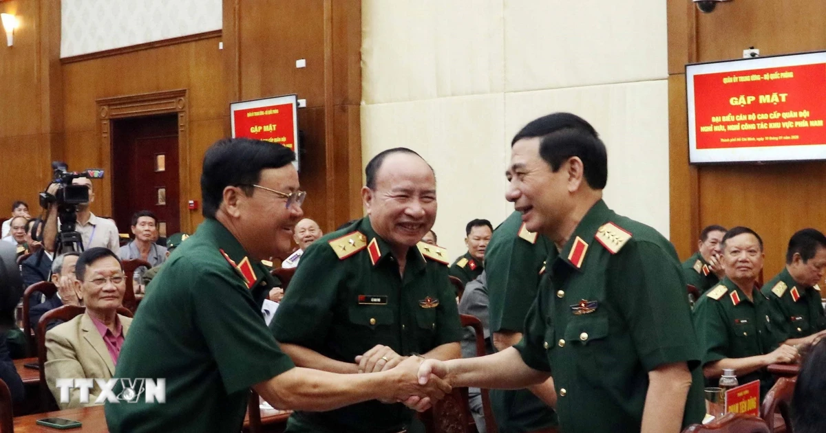 The Central Military Commission meets with retired senior military ...