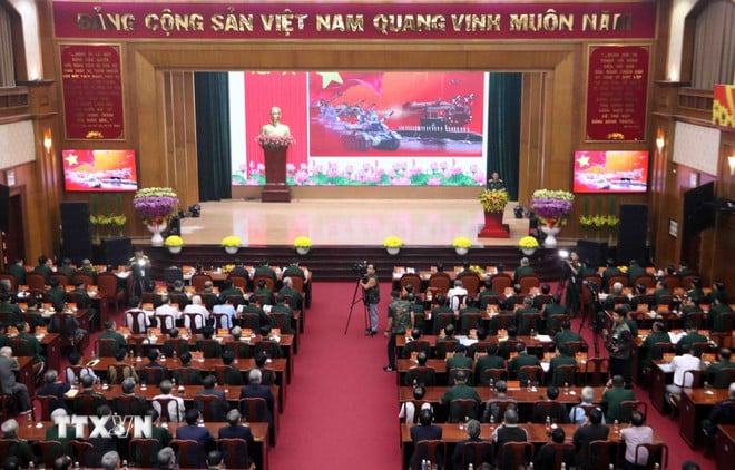 The Central Military Commission meets with retired senior military ...