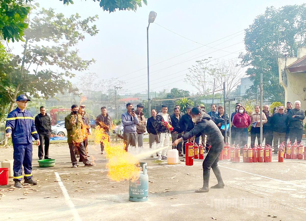 Over 300 people received training in fire prevention and firefighting.