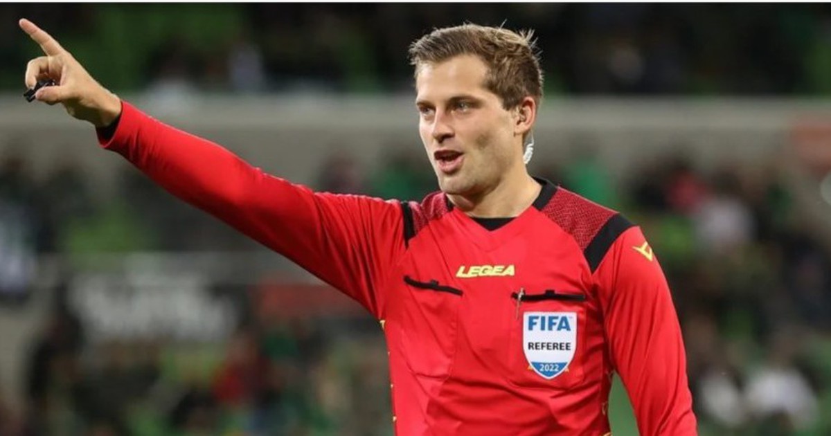 The identity of the 'king' officiating the U.23 Vietnam vs. Saudi ...