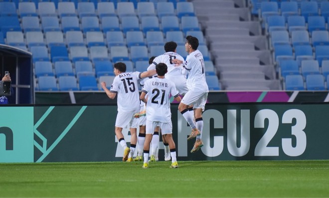 Thailand U23 narrowly avoided defeat against Iraq, clinging to a slim ...