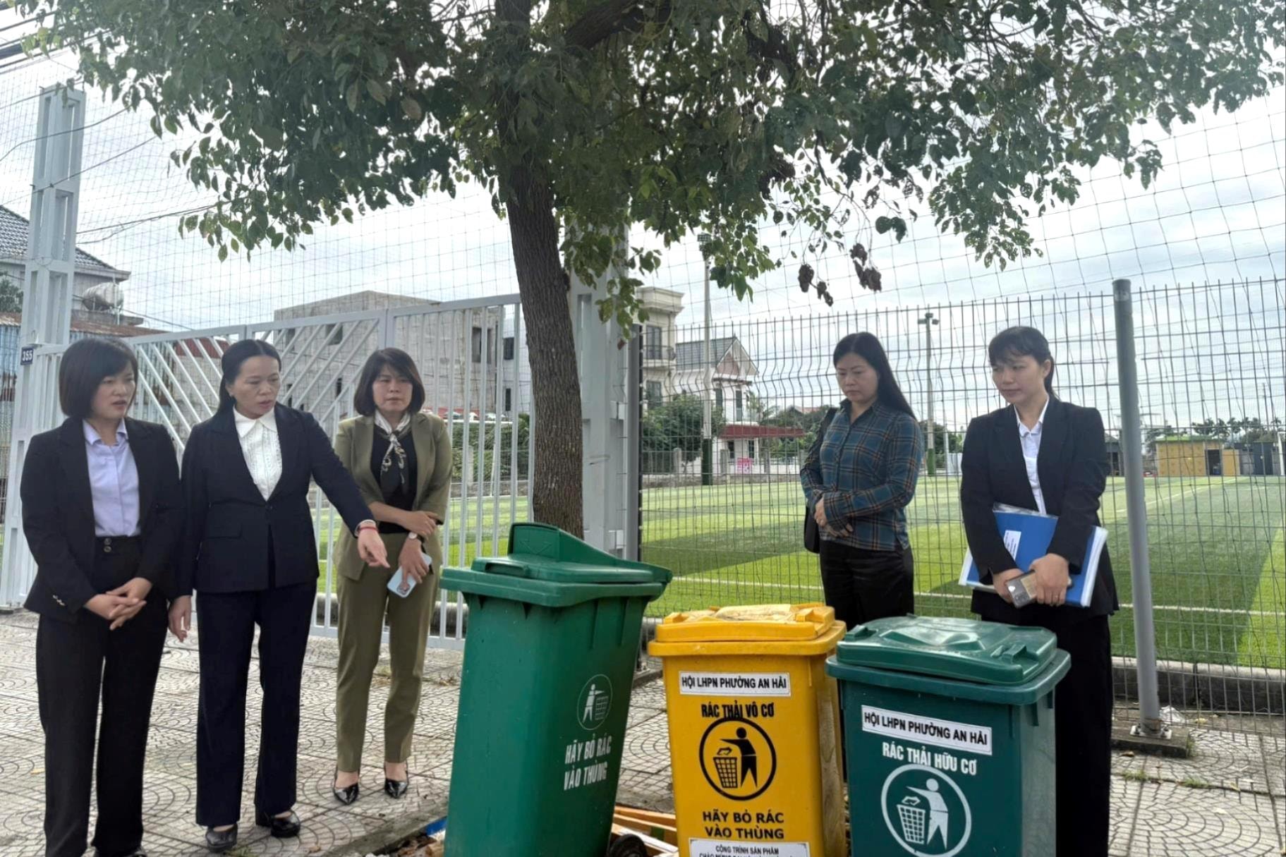 Women play a key role in sorting waste at source.