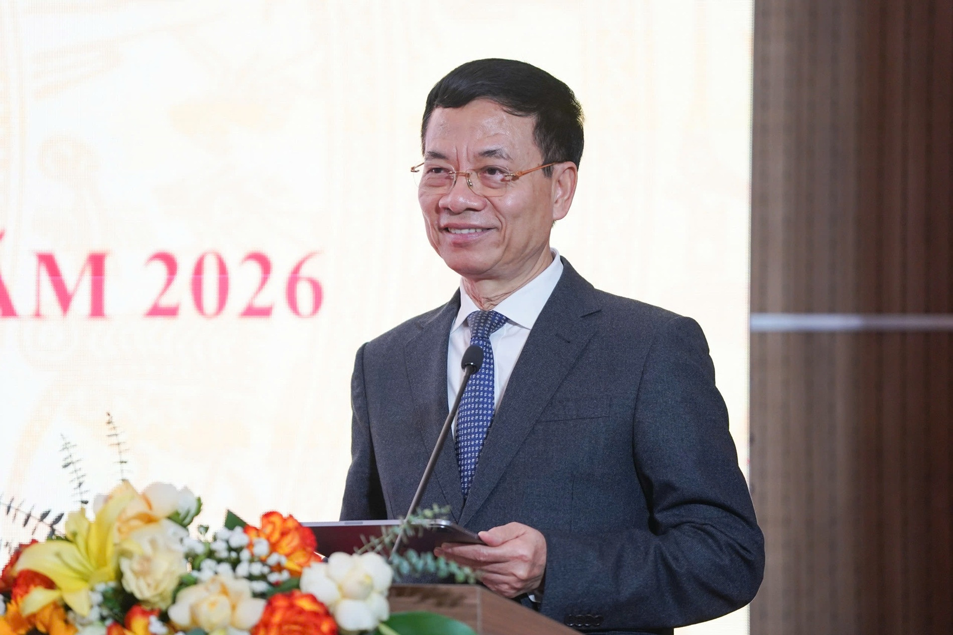 China surpasses its semiconductor self-sufficiency target.