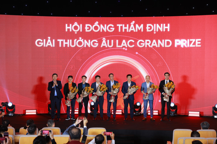 M. Truong Gia Binh : Le Grand Prix Au Lac attise l'aspiration du peuple ...